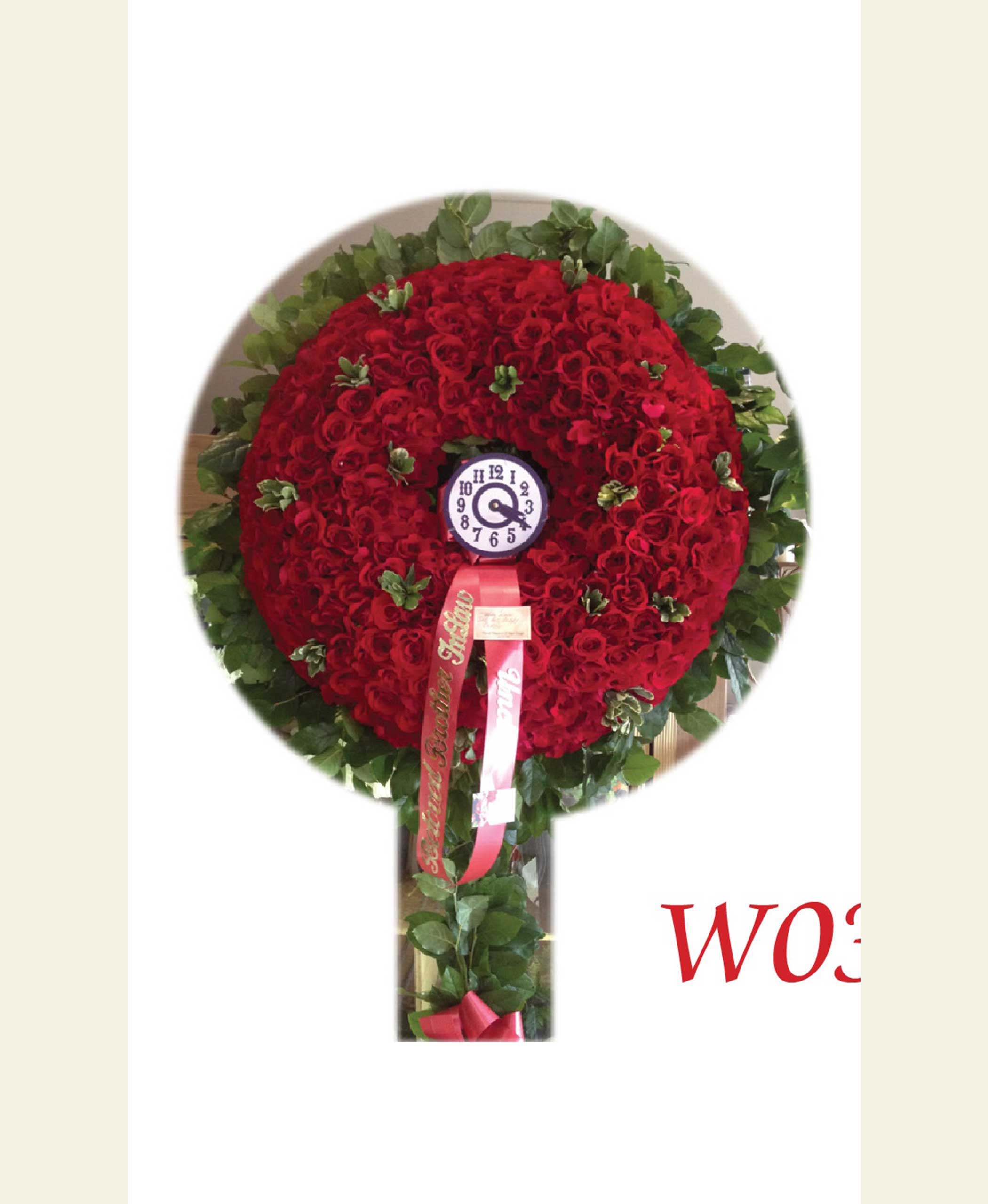 W0300: All red rose wreath - Floral Fantasy US
